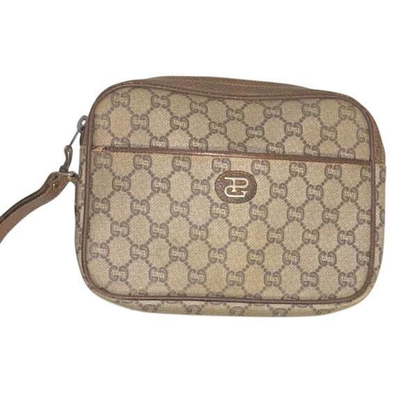 Gucci | Bags | Gucci Plus Monogram Clutch | Poshmark